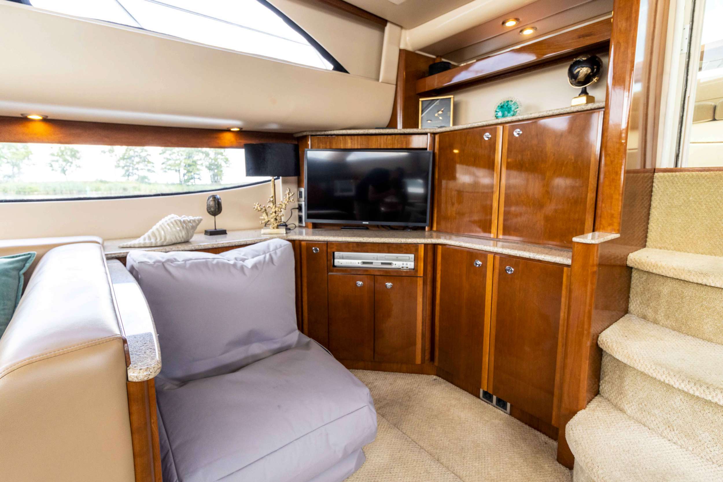 MERIDIAN YACHTS 459 MOTORYACHT - Holland Sport Boat Centre