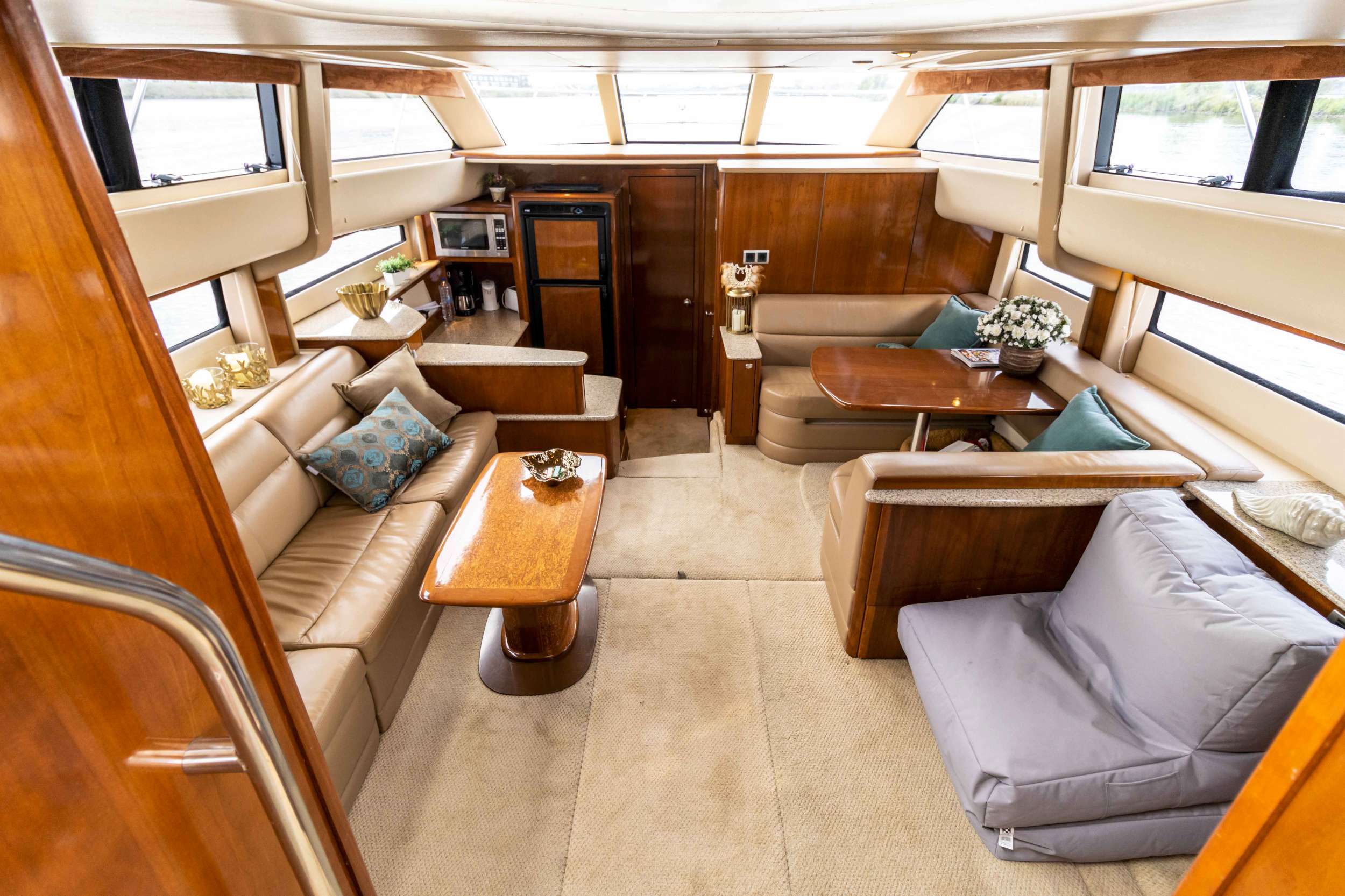 MERIDIAN YACHTS 459 MOTORYACHT - Holland Sport Boat Centre
