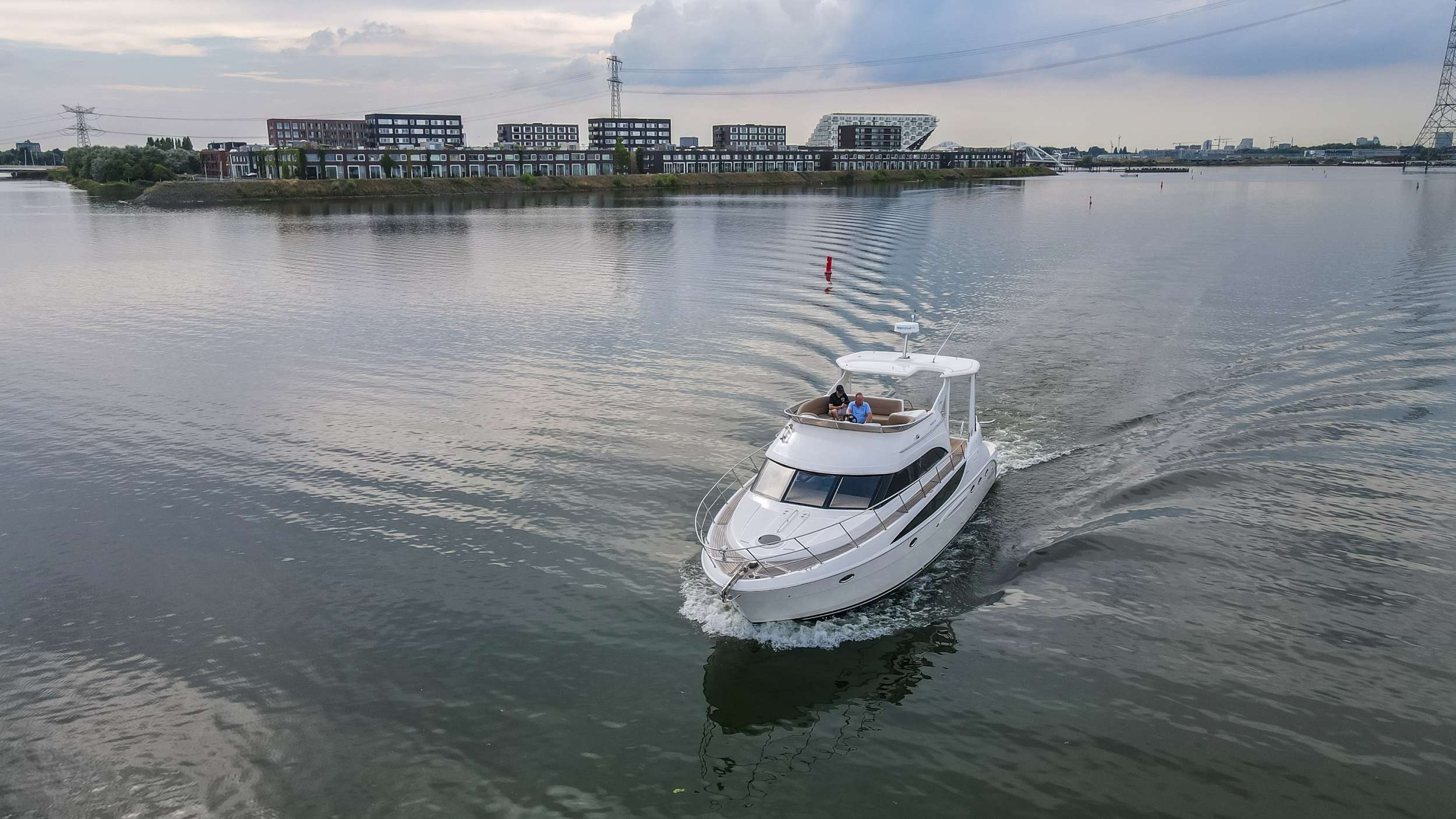 MERIDIAN YACHTS 459 MOTORYACHT - Holland Sport Boat Centre