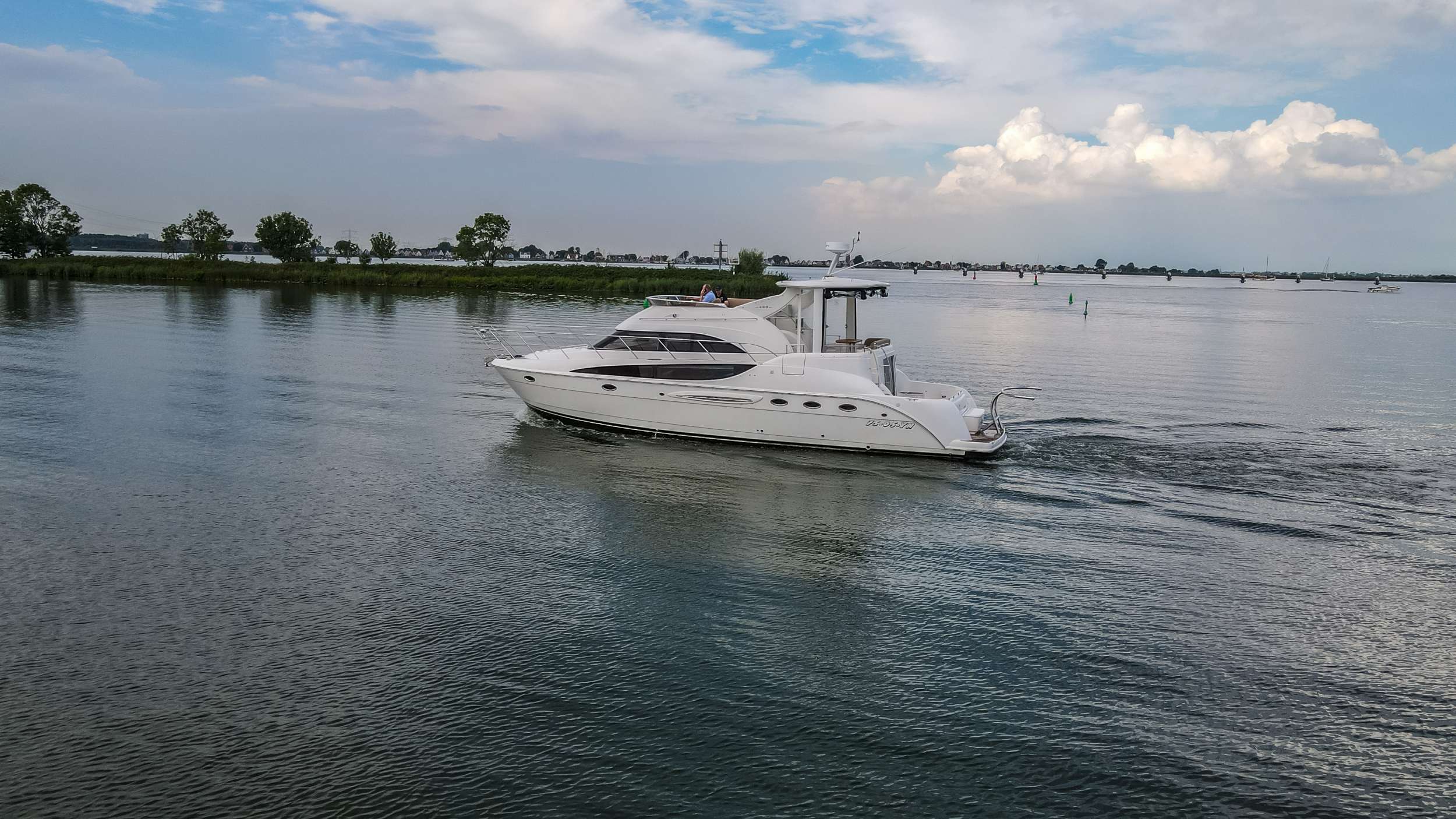 MERIDIAN YACHTS 459 MOTORYACHT - Holland Sport Boat Centre