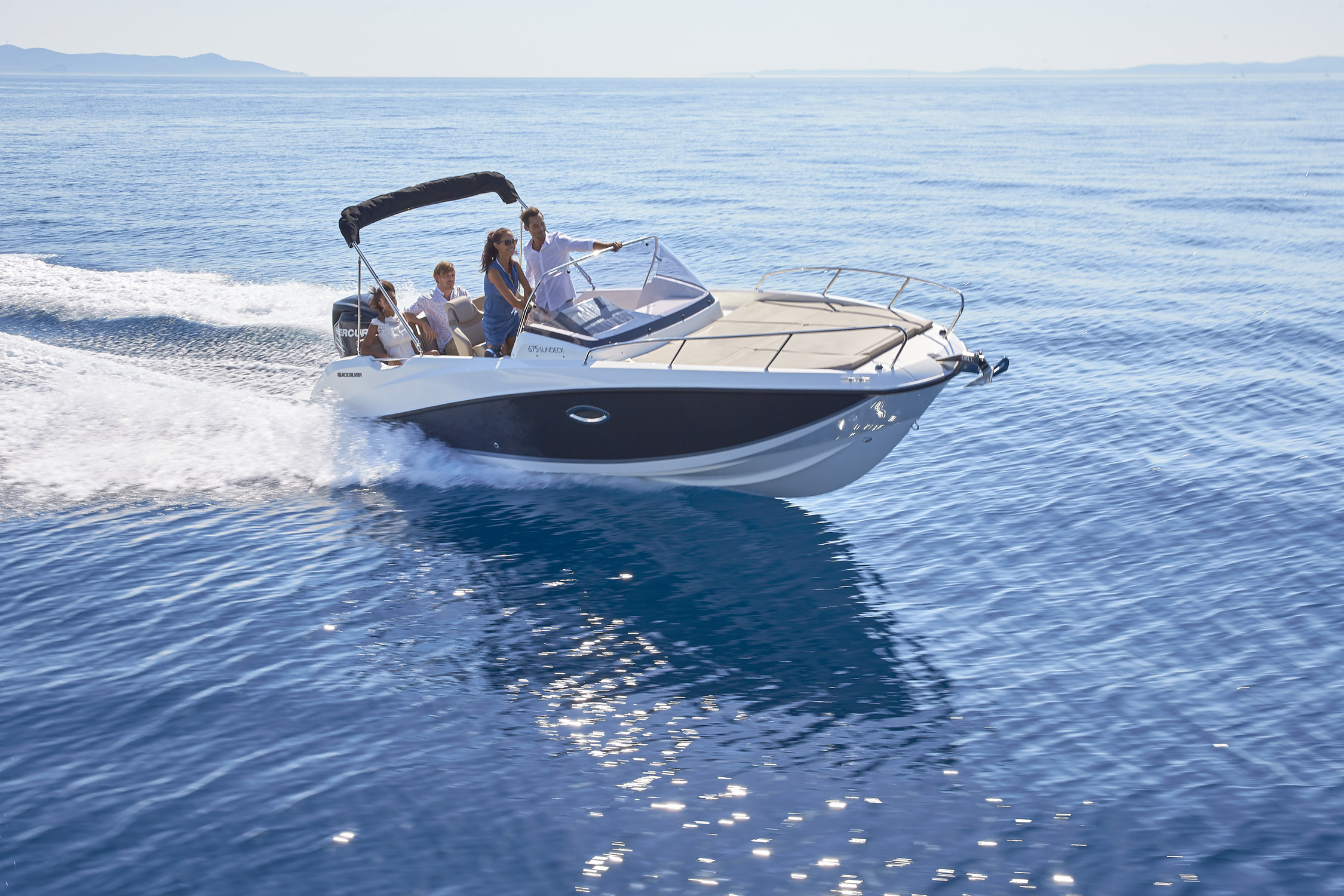 QUICKSILVER ACTIV 675 SUNDECK - Holland Sport Boat Centre