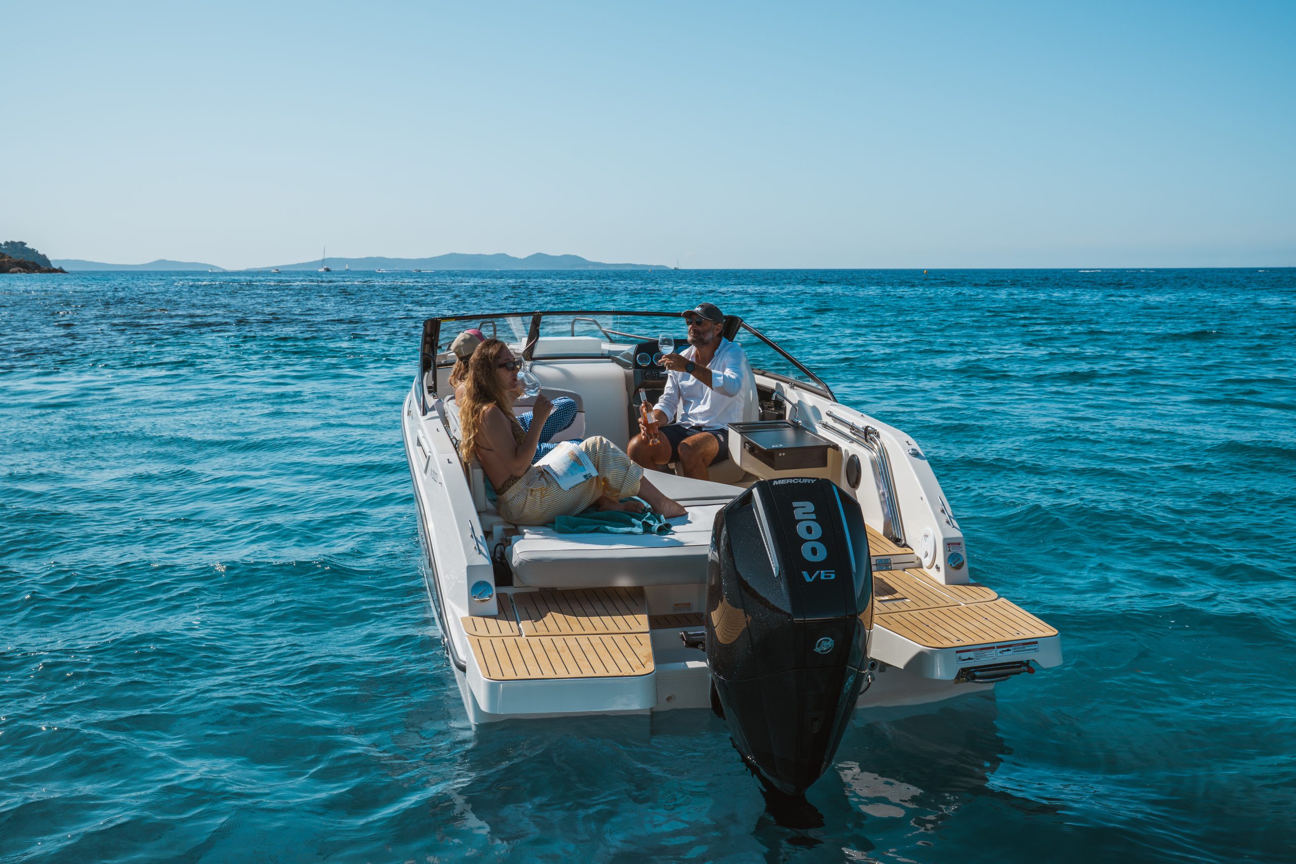 QUICKSILVER ACTIV 675 CRUISER - Holland Sport Boat Centre